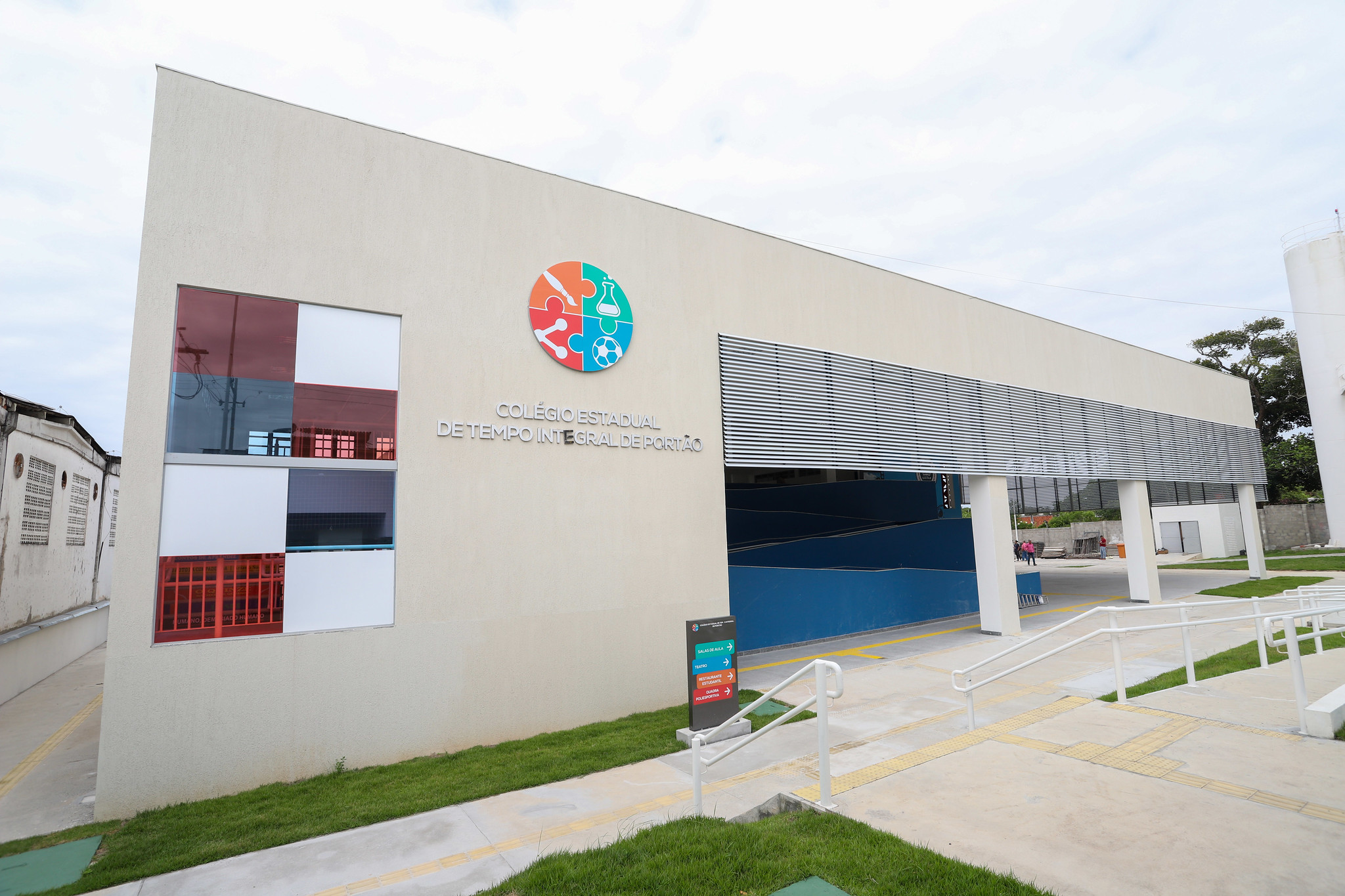 Lauro de Freitas: Governo do Estado entrega Colégio de Tempo Integral ...