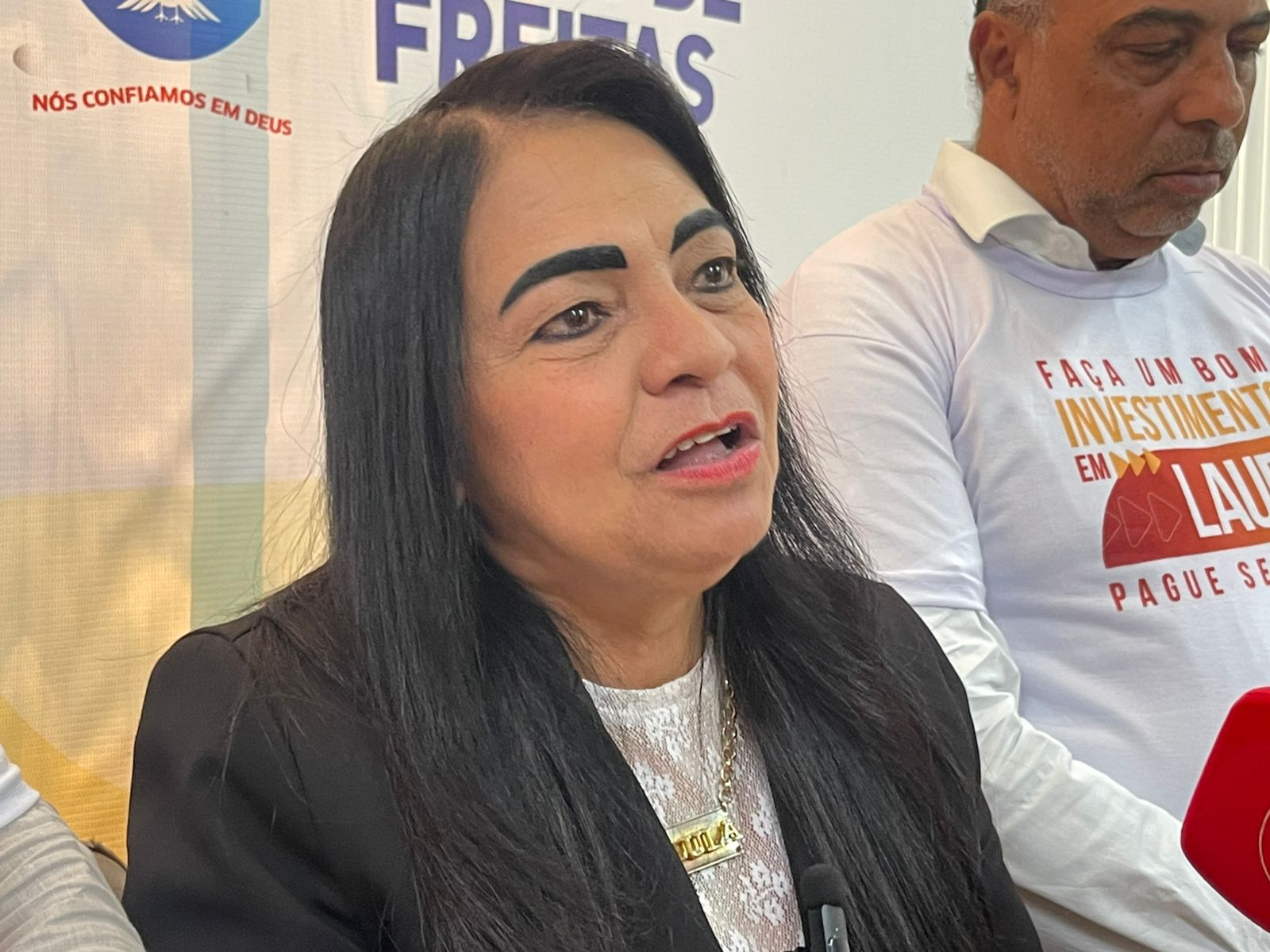 Moema Gramacho desmente denúncias feitas pela prefeita Débora Regis ...